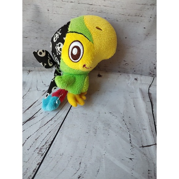 Disney | Toys | Disney Jake The Neverland Pirates Skully Parrot Stuffed ...